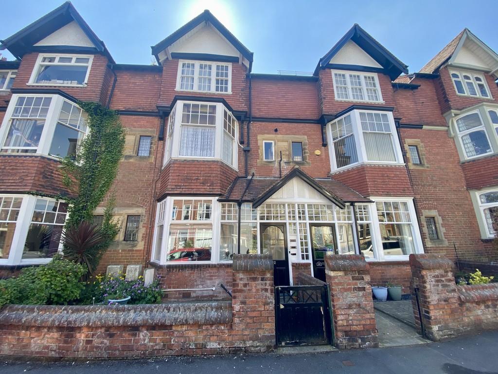 Avenue Victoria, Scarborough 2 bed apartment - £110,000