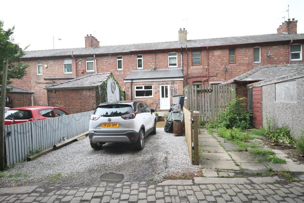 Midland Terrace, Canal Road, Bradford 3 bed terraced house - £99,950