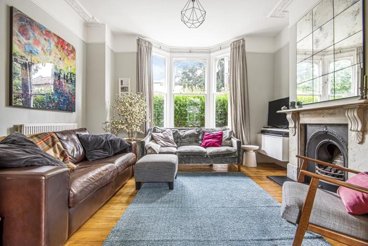 Mervan Road London SW2 4 bed end of terrace house - £4,000 pcm (£923 pw)