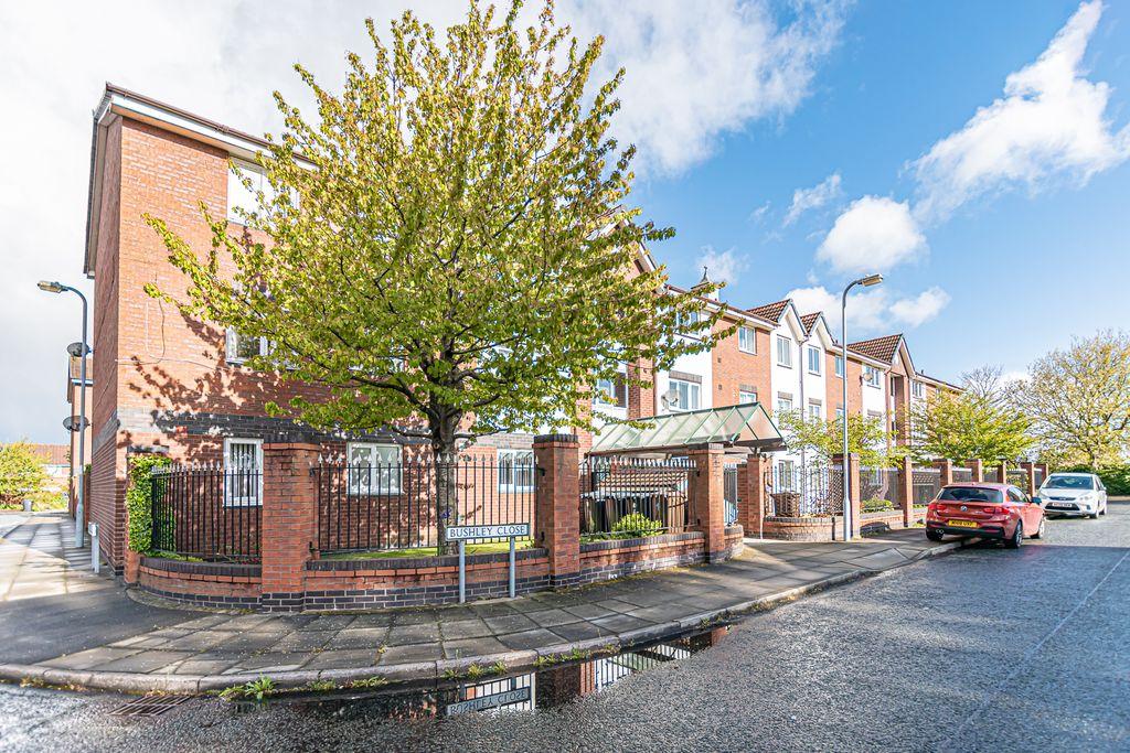 Bushley Close, Bootle, Liverpool L20 4UZ 2 bed ground floor flat - £80,000