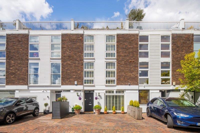Quickswood, London, NW3 4 bed terraced house - £1,895,000