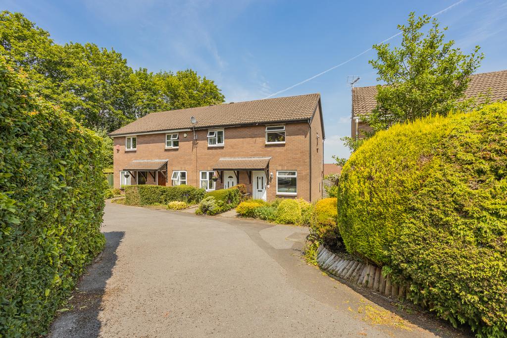 46 Glyn Simon Close, Cardiff, CF5 2 bed end of terrace house - £195,000