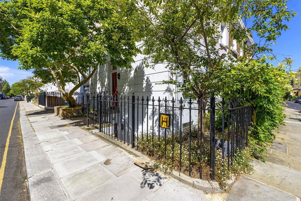 Glebe Place, London, SW3 1 bed apartment - £1,733 pcm (£400 pw)