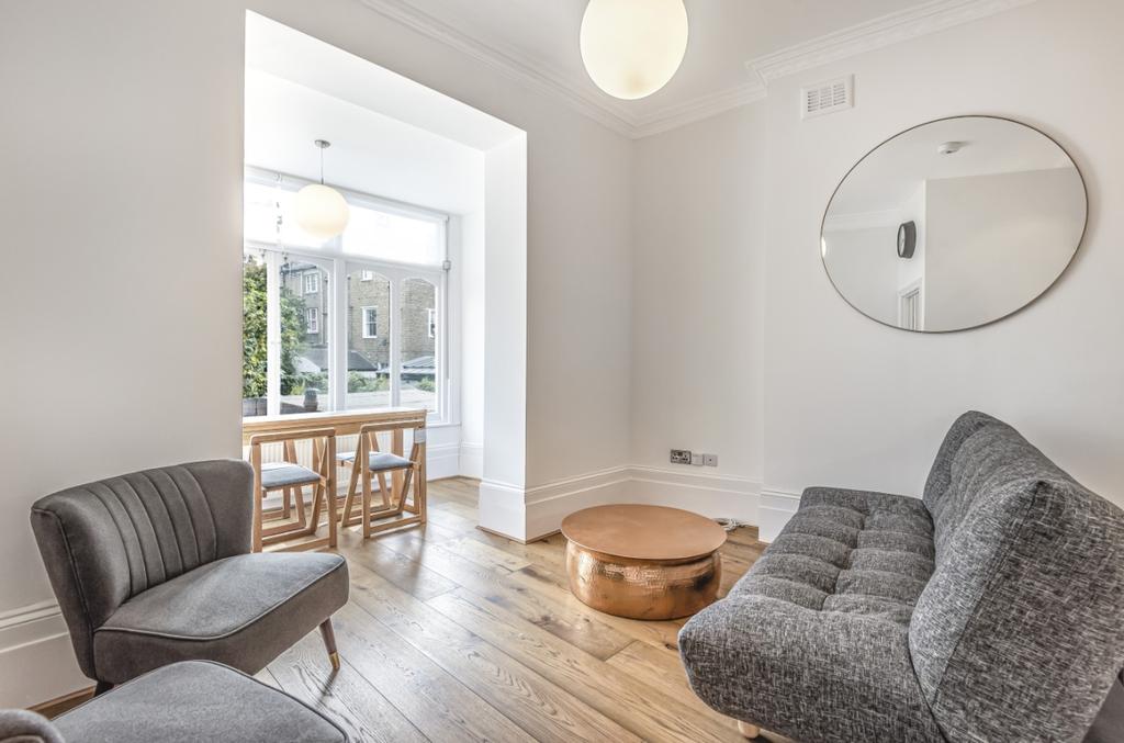 Aldebert Terrace London SW8 1 bed flat - £1,473 pcm (£340 pw)