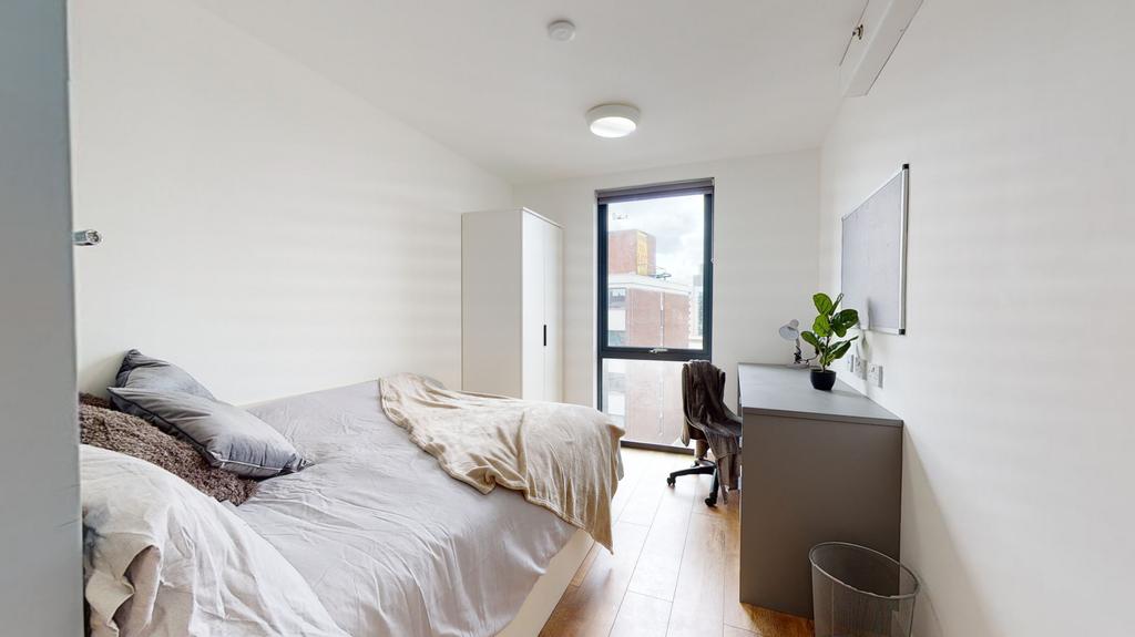 Ensuite, 5 Bed Flat Share, The Exchange, 16 Hotham Street, Liverpool ...