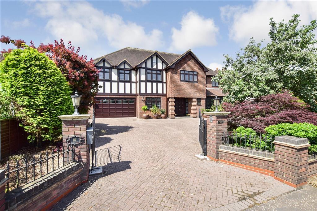 Hainault Road, Chigwell, Essex 7 bed detached house for sale - £3,250,000