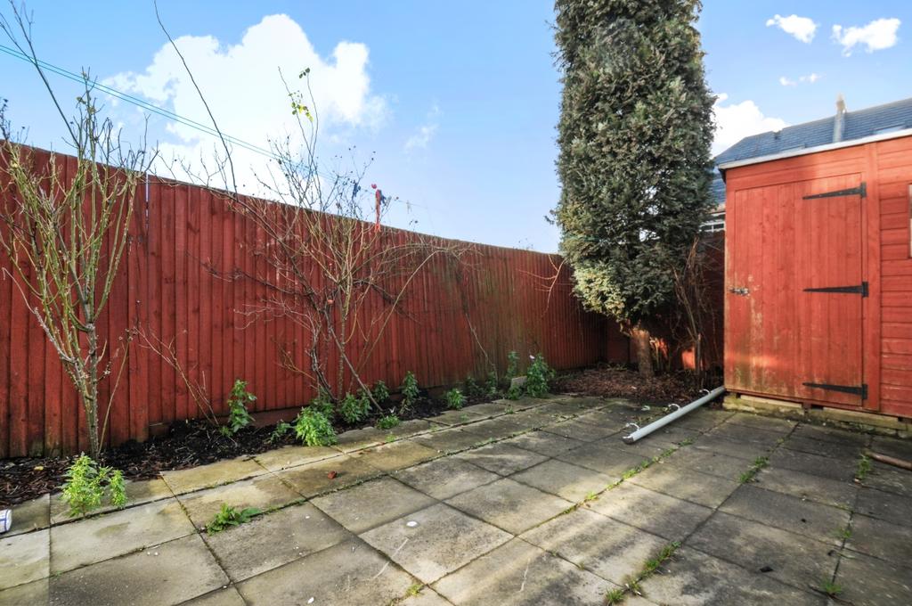 Cowdrey Road Wimbledon SW19 4 bed house - £2,350 pcm (£542 pw)