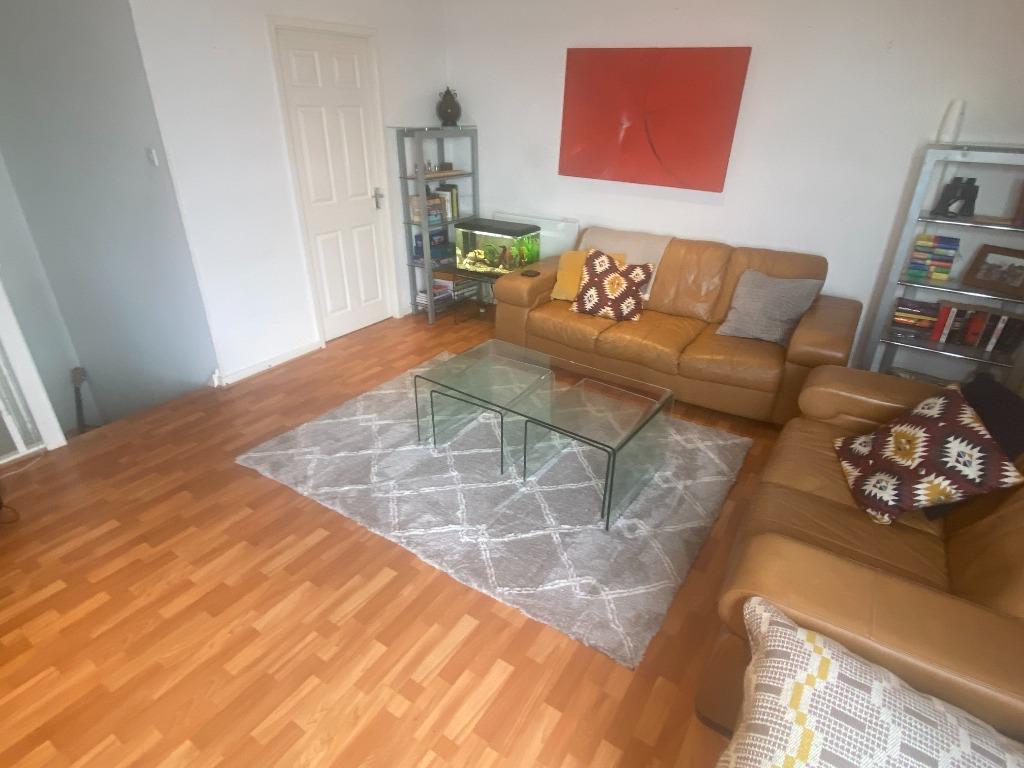 Armstrong Quay, Liverpool, L3 2 bed flat - £925 pcm (£213 pw)