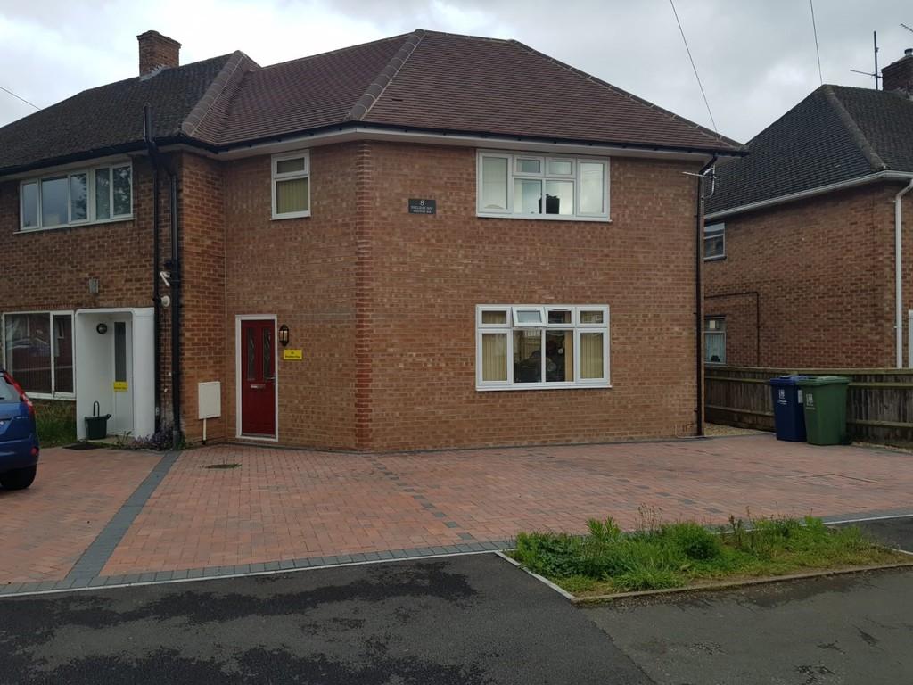 Sheldon Way, Cowley 1 bed apartment - £975 pcm (£225 pw)