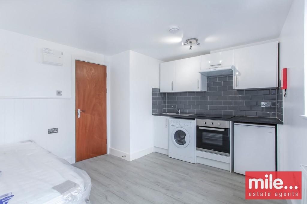 Cromwell Road, Luton Studio - £650 pcm (£150 pw)