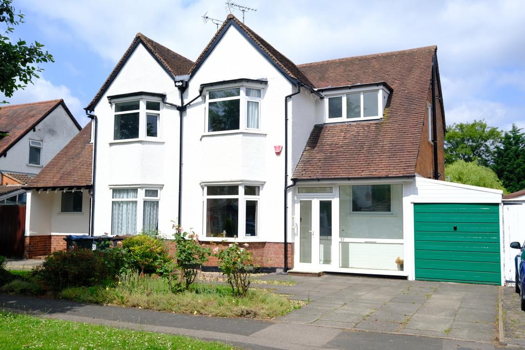 Etwall Road, Hall Green B28 0LF 3 bed semi-detached house - £300,000