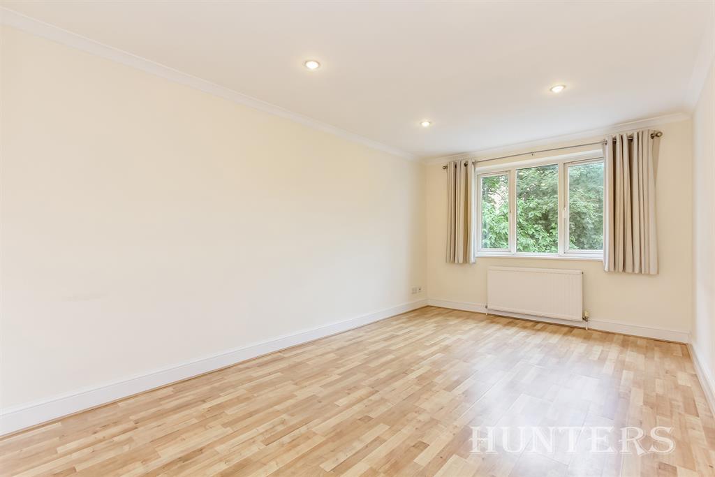 Rye Lane, London, SE15 4HA 1 bed flat - £1,100 pcm (£254 pw)