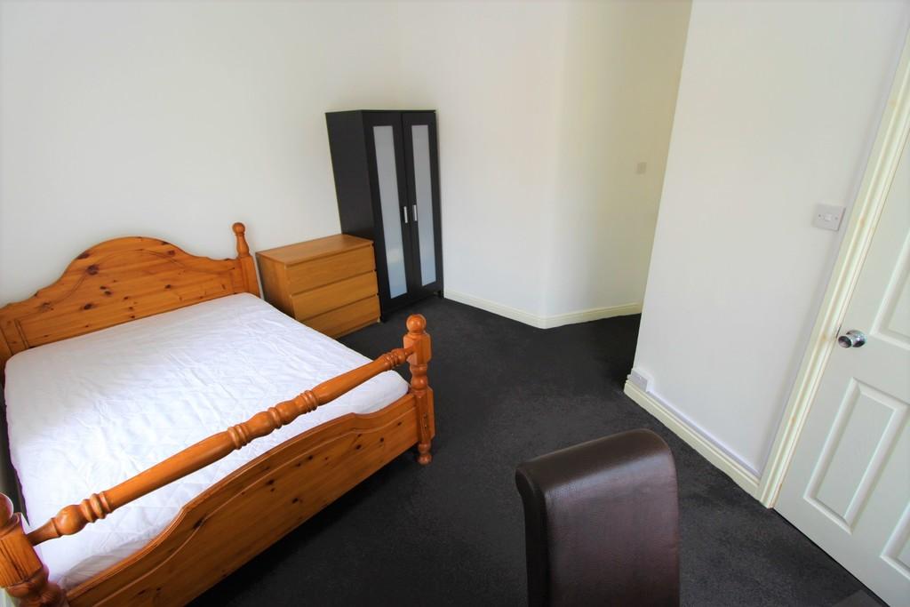 Dorset Road, Coventry, CV1 4ED 4 bed end of terrace house - £1,580 pcm ...