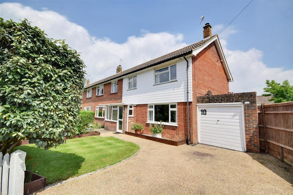 Oakhill Drive, Broad Oak 3 bed end of terrace house - £350,000