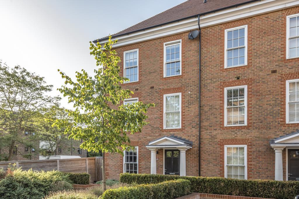 Finchley, London, N3 4 bed townhouse - £1,250,000