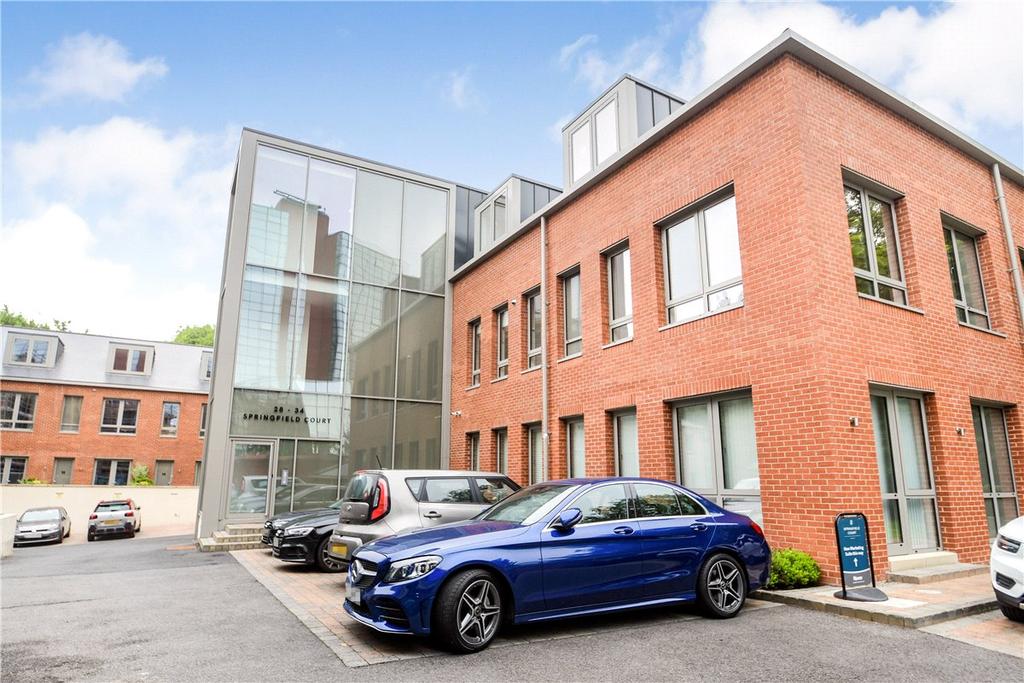 Springfield Avenue, Harrogate, HG1 2 bed apartment - £1,150 pcm (£265 pw)
