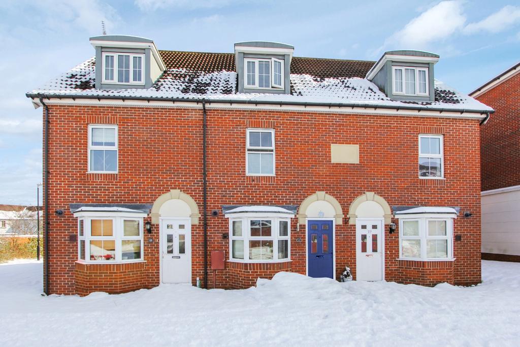 Crocus Drive Sittingbourne Kent Me10 3 Bed Terraced House £260 000
