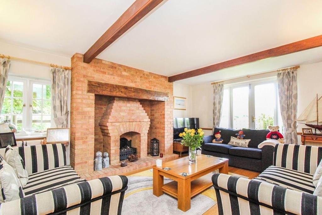 Keysoe Row East, Keysoe, Bedford 4 bed cottage - £600,000