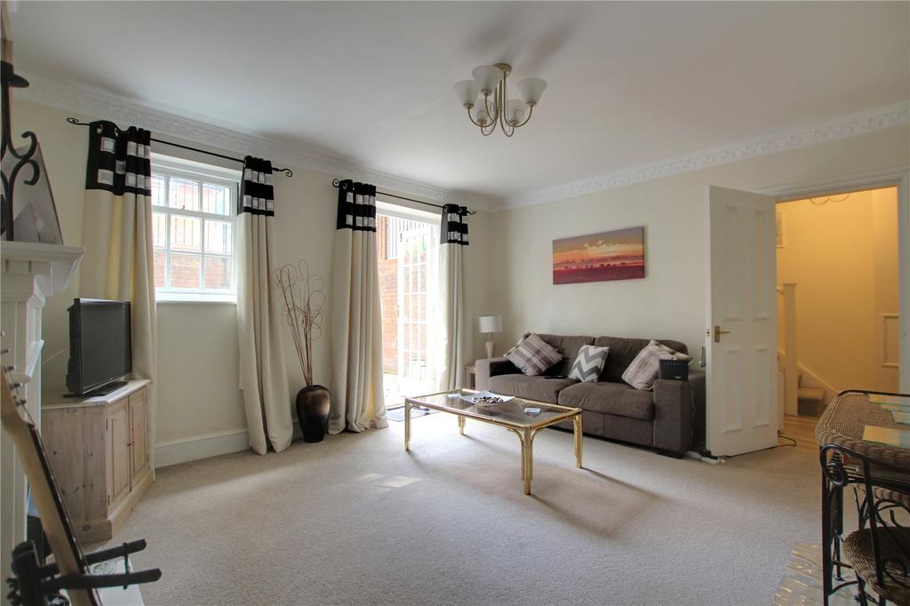 Russell Street, Reading, RG1 1 bed maisonette - £220,000