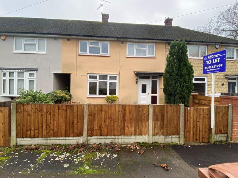 Hamble Lane, South Ockendon 3 bed terraced house - £1,500 pcm (£346 pw)