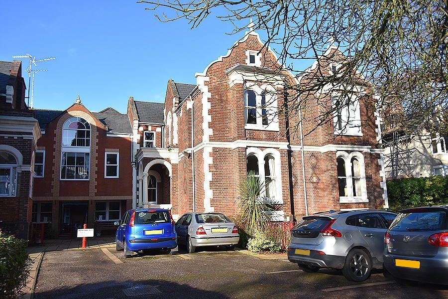 Cleveland Court, Grosvenor Place, Exeter 1 bed apartment - £825 pcm (£ ...