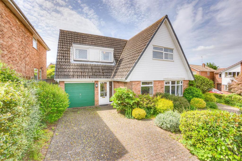 Far Pastures Close, Keyworth, Nottingham 4 bed detached house - £330,000
