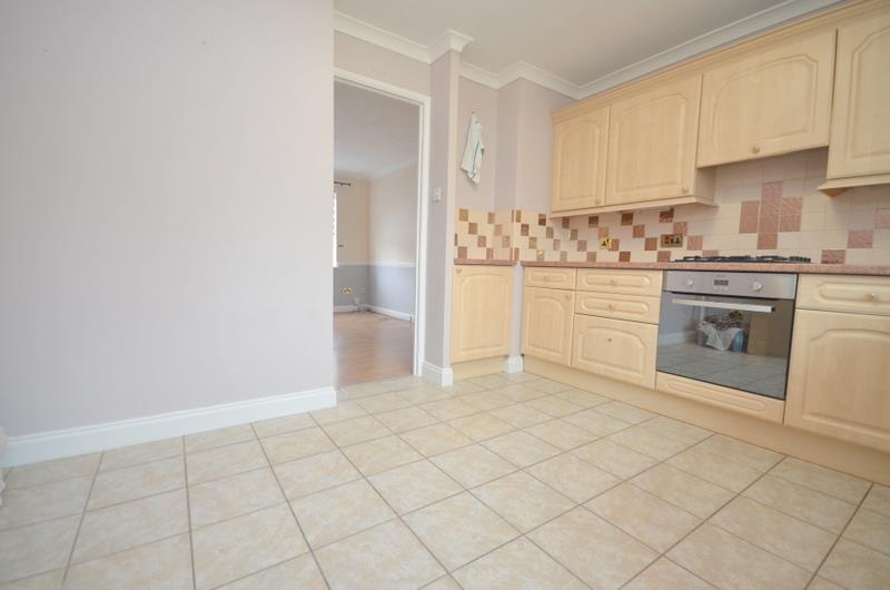 Burns Place, Tilbury, RM18 2 bed house - £1,100 pcm (£254 pw)