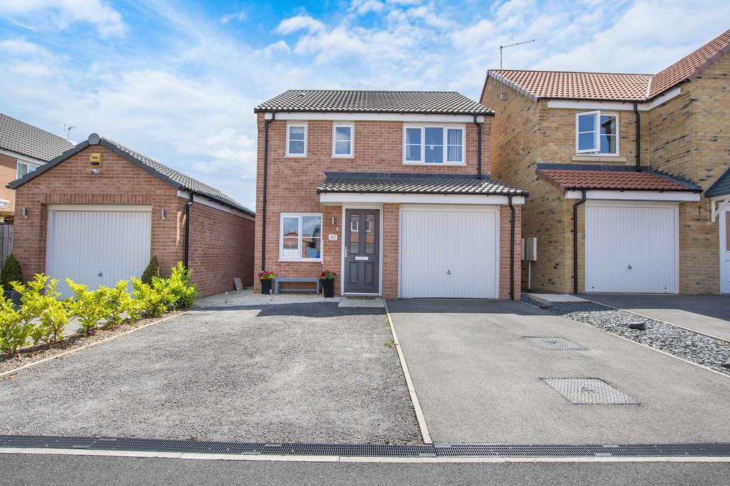 Mirabelle Way, Harworth, Doncaster 3 bed detached house - £200,000