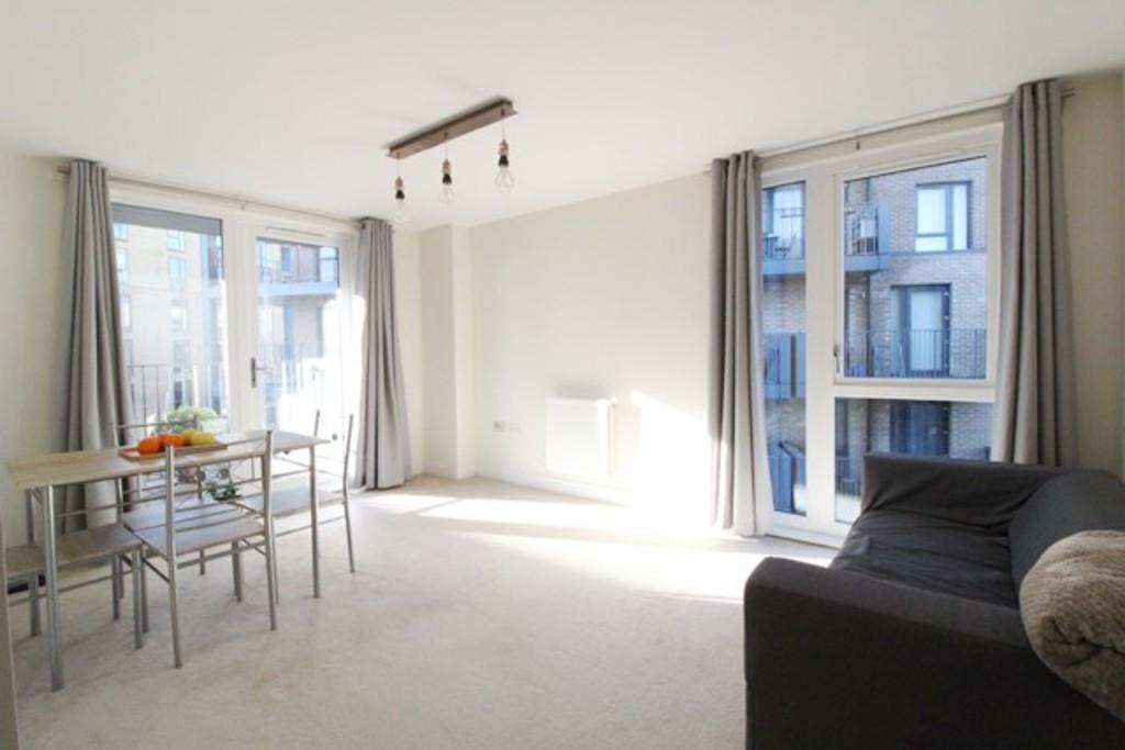 The Pulse, Boswell Court, Colindale... 3 bed apartment - £2,000 pcm (£ ...