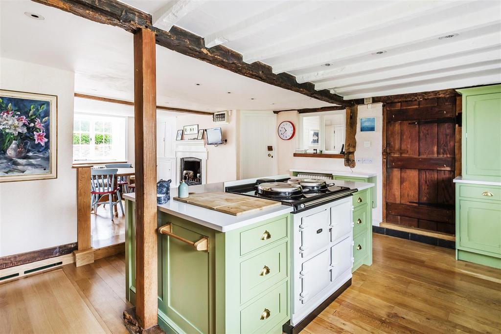 Slaugham, Haywards Heath 7 bed detached house - £2,500,000