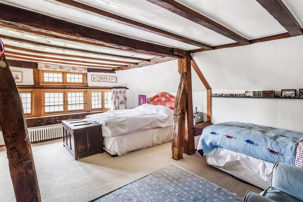 Slaugham, Haywards Heath 7 bed detached house - £2,500,000