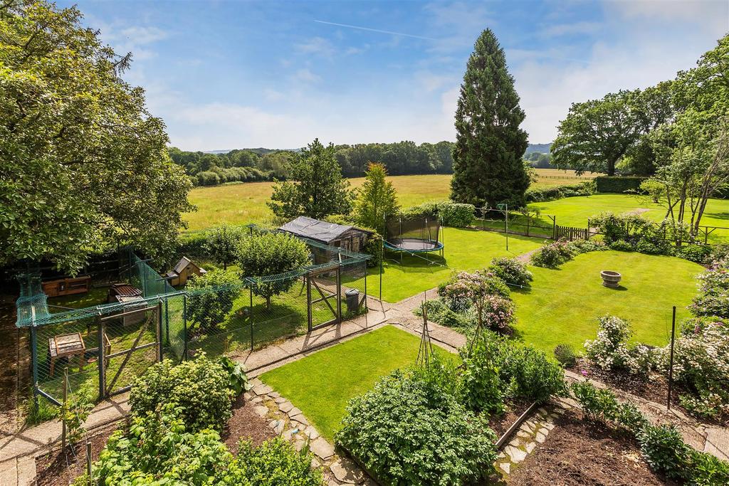 Slaugham, Haywards Heath 7 bed detached house - £2,500,000