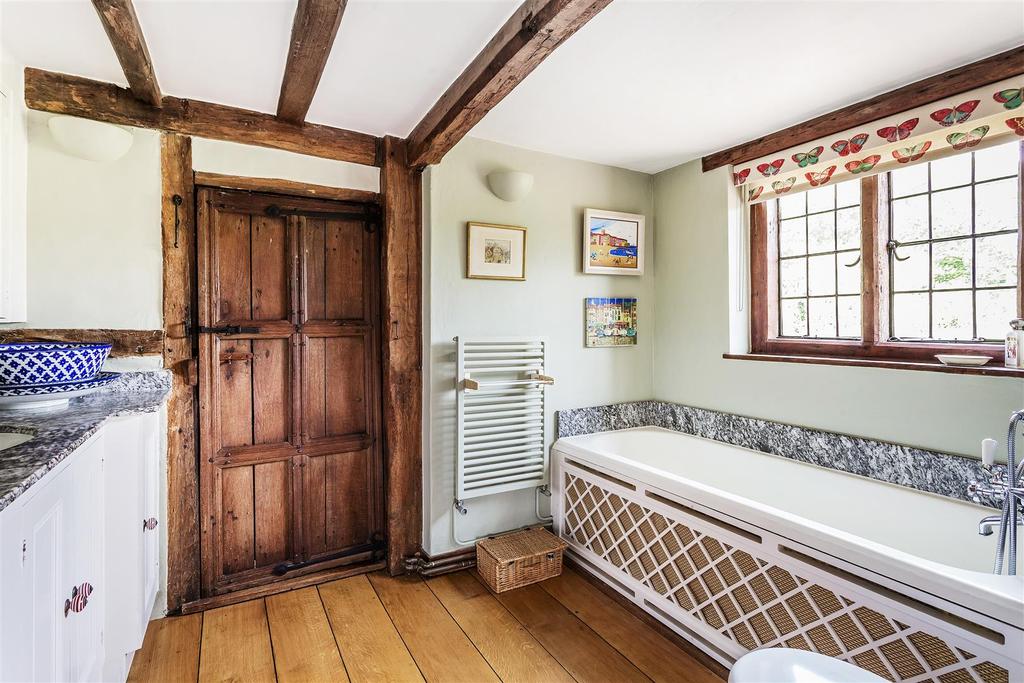 Slaugham, Haywards Heath 7 bed detached house - £2,500,000