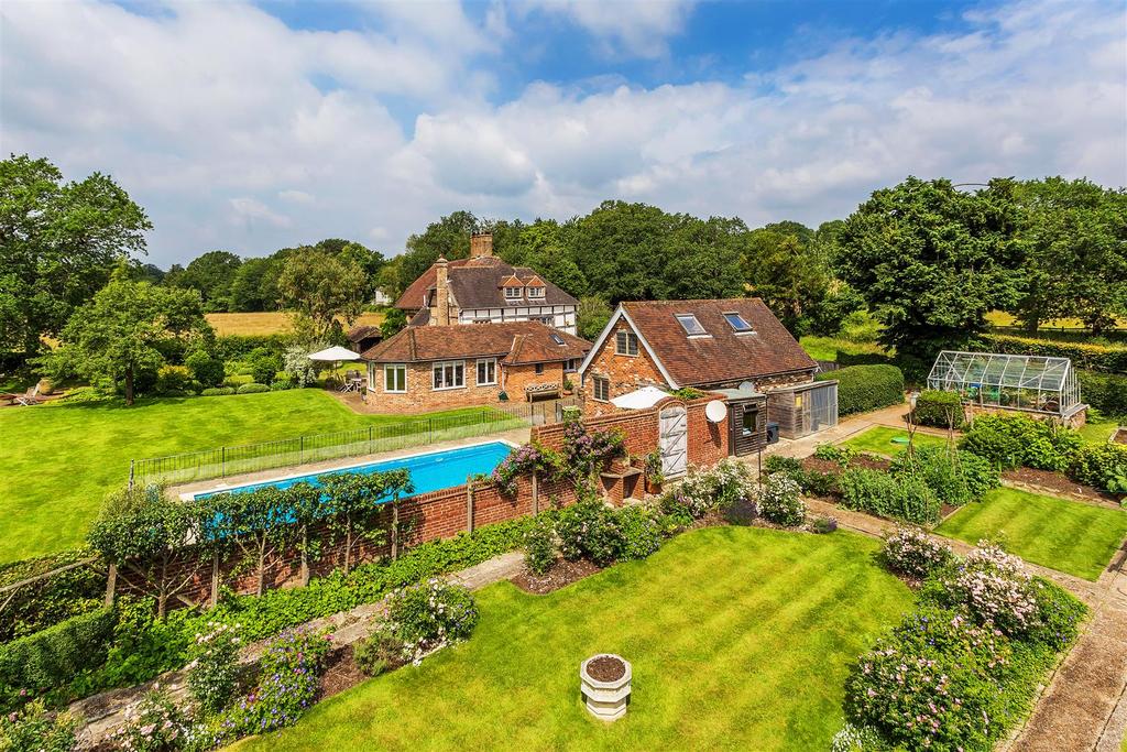 Slaugham, Haywards Heath 7 bed detached house - £2,500,000