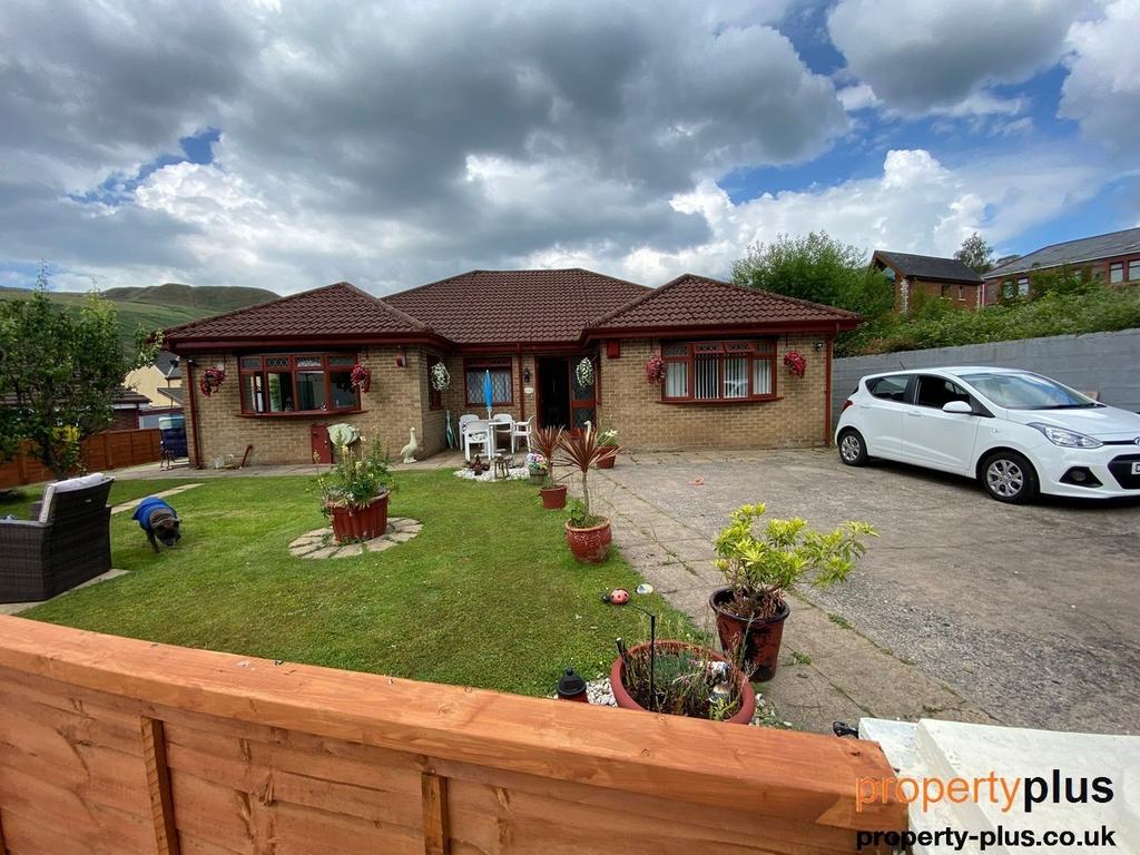 Chapel Street, Wattstown - Wattstown 3 bed detached bungalow - £299,950