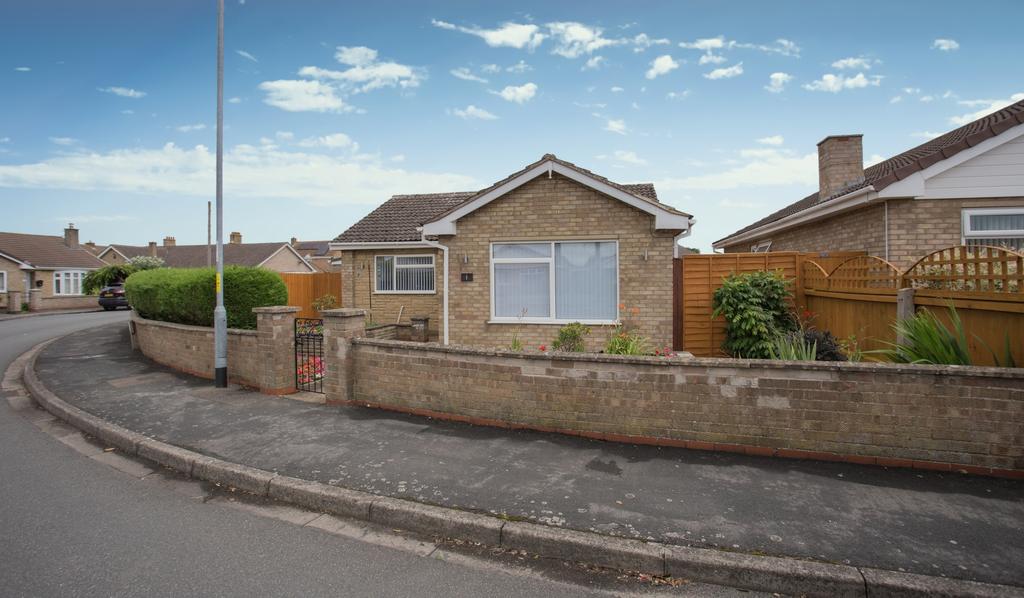 Thornham Way, Eastrea, PE7 2 bed bungalow - £275,000