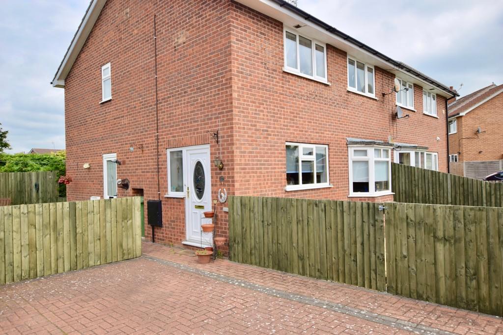 Springfield Road, Pocklington 2 bed apartment - £120,000
