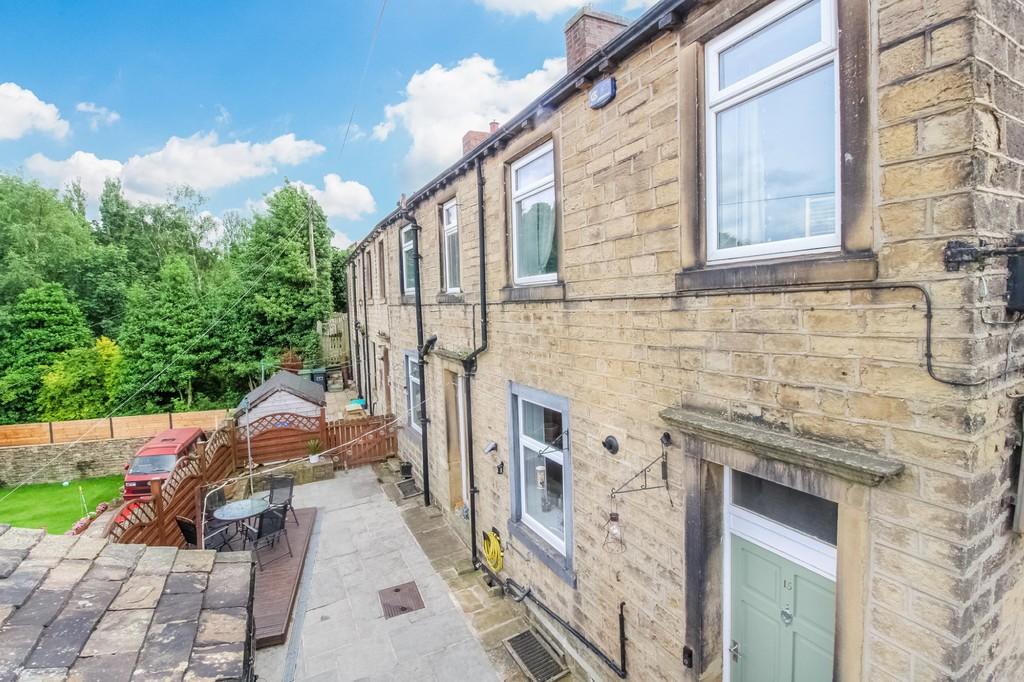 Upper Fold, Honley 3 bed cottage - £235,000
