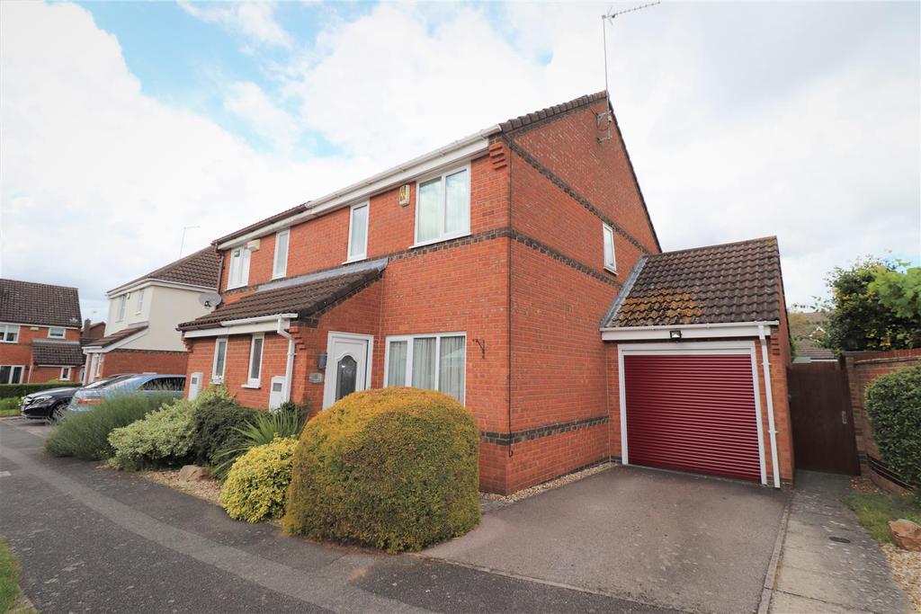 Granary Road East Hunsbury Northampton 3 Bed Semi Detached House £