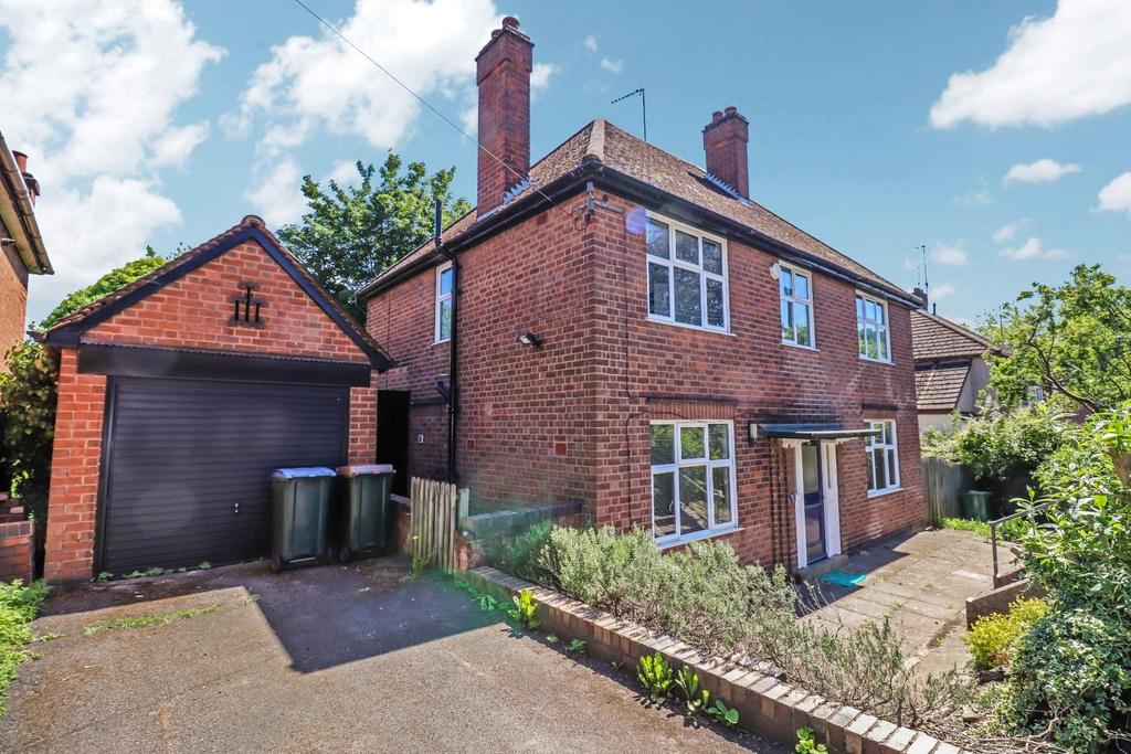 London Road, Coventry 4 bed detached house - £325,000