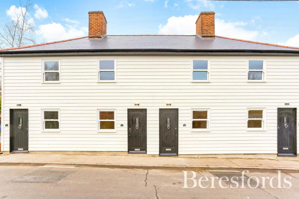 Wheatsheaf Cottages, Laindon Common... 2 bed terraced house - £417,500