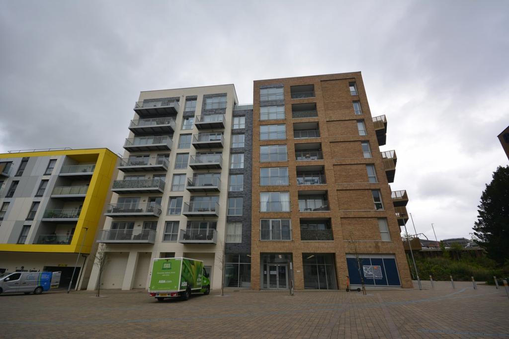 Cunard Square, Chelmsford, CM1 1 bed apartment - £960 pcm (£222 pw)