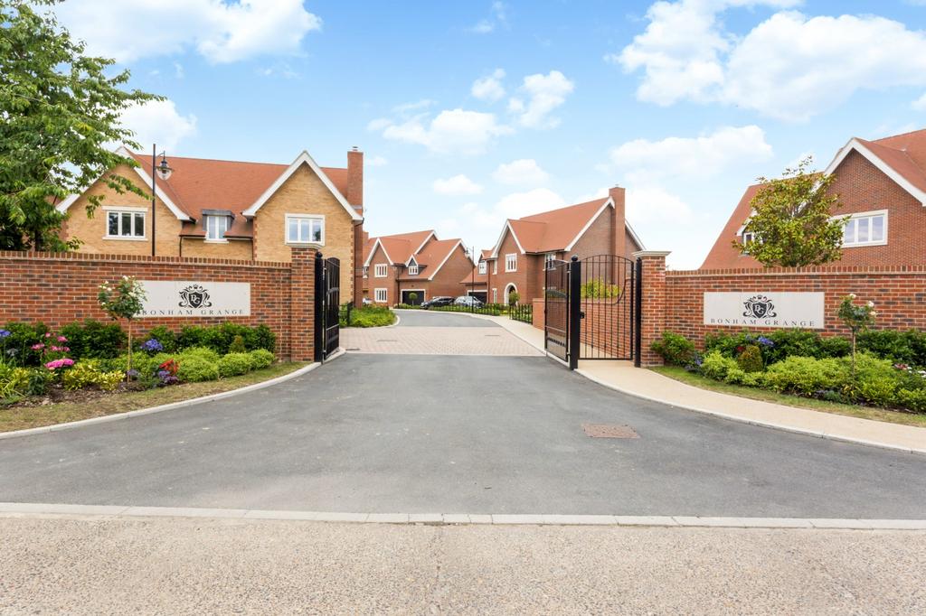 The Brunswick, Pieris, Bulphan, RM14 5 bed detached house - £1,450,000