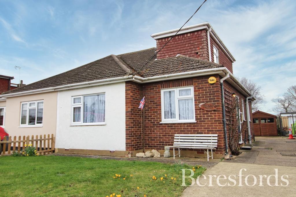 Church Lane, Bulphan, RM14 3 bed semi-detached house - £395,000