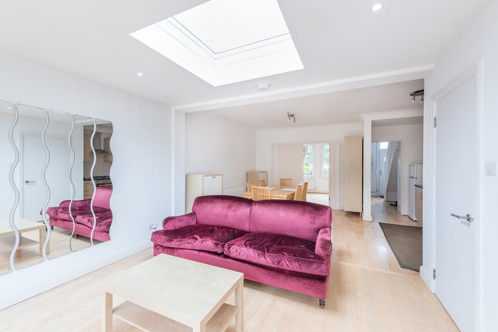 Liberty Avenue, London SW19 4 bed semi-detached house - £2,800 pcm (£ ...