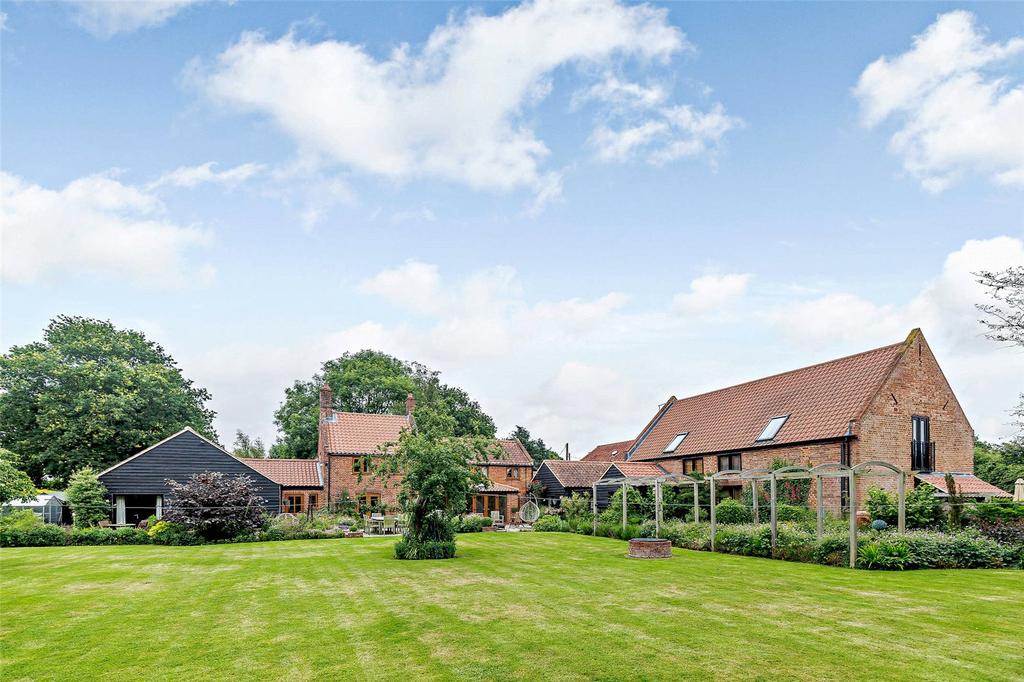Heath Road, Hickling, Norwich, NR12 10 bed detached house - £1,325,000