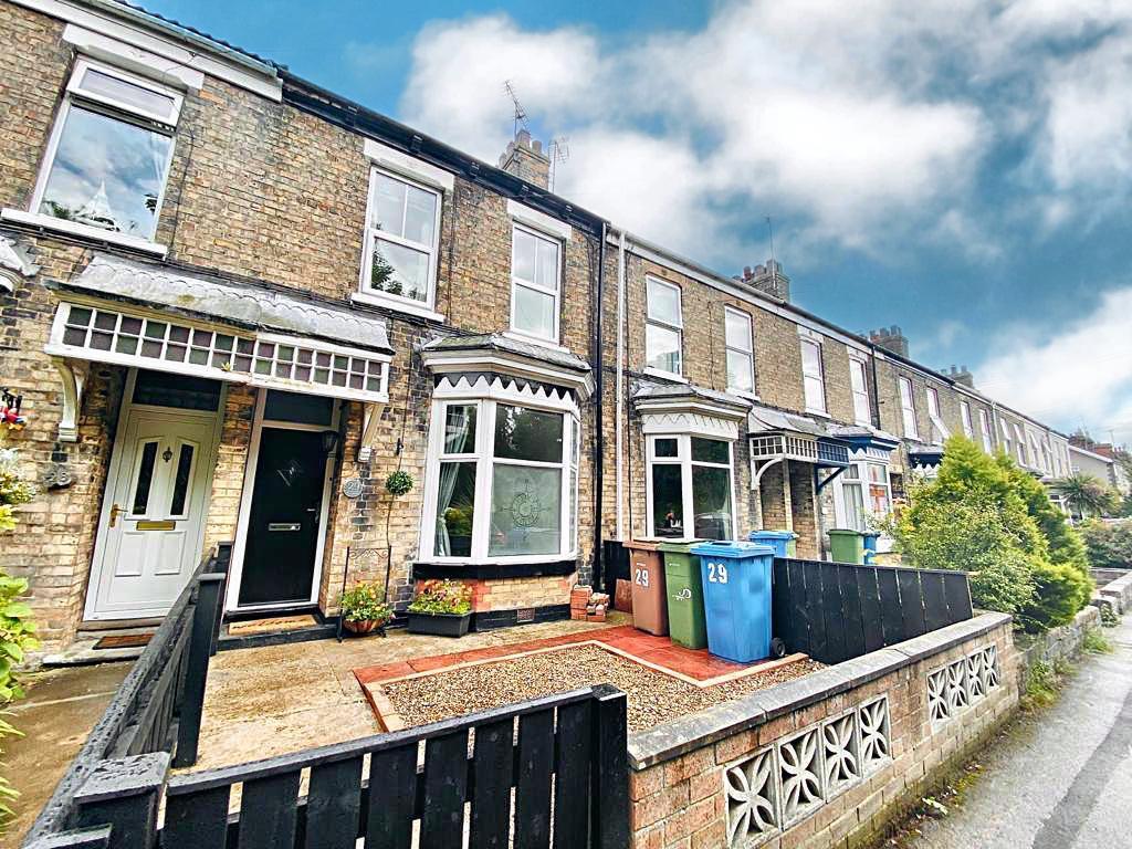 Marlborough Avenue, Hornsea 2 bed terraced house - £145,000