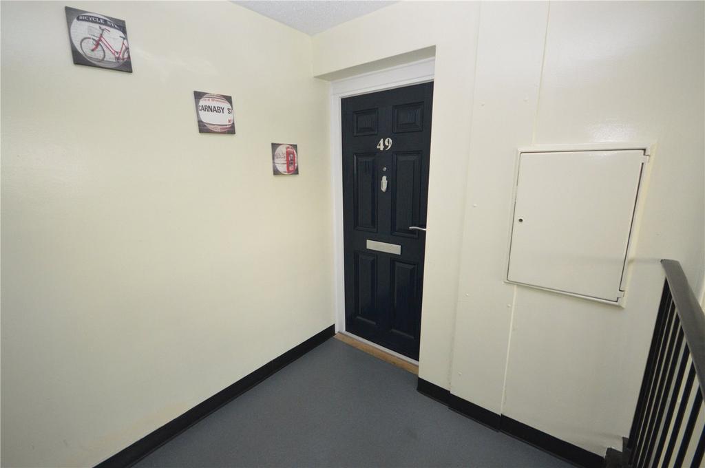 Pottery Close, Luton, LU3 2 bed apartment - £162,500