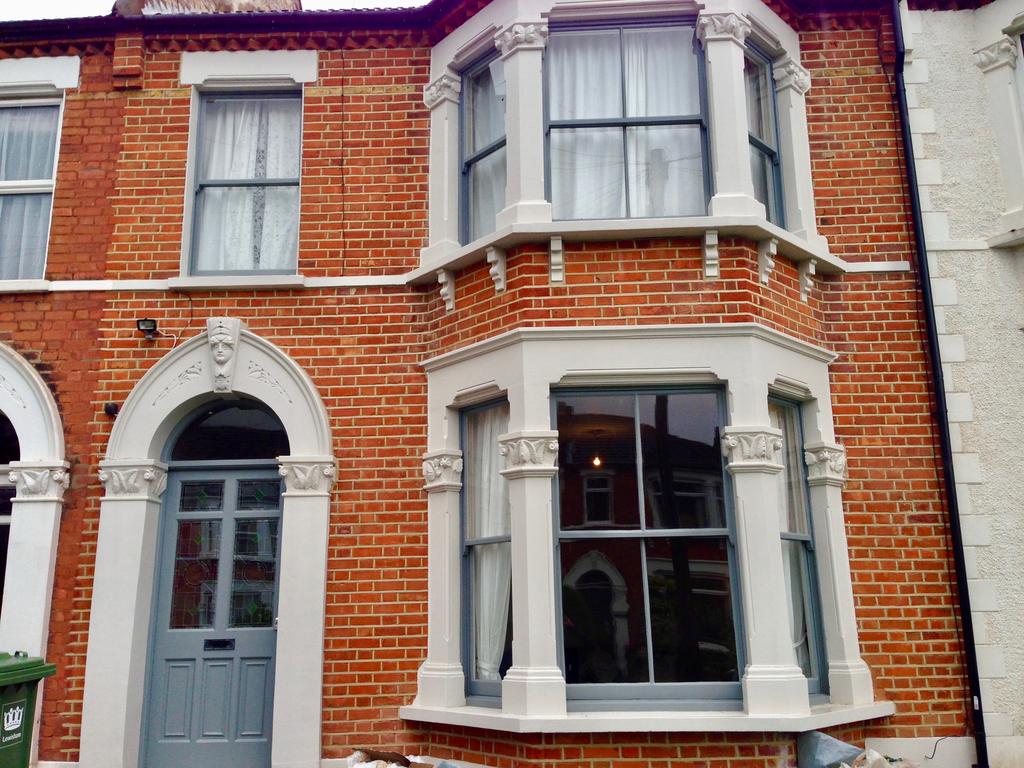 Hazelbank Road, London, SE6 3 bed terraced house - £585,000