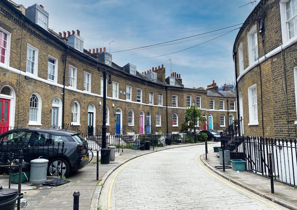 Keystone Crescent, London, N1 1 bed apartment - £375,000